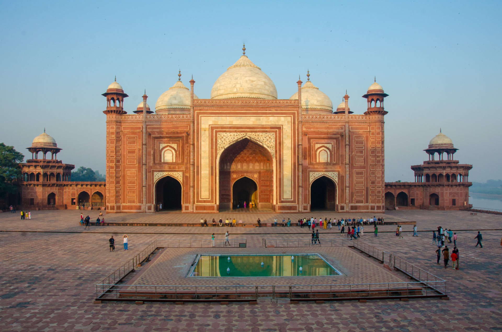2 Days in Agra – Shades Of Words