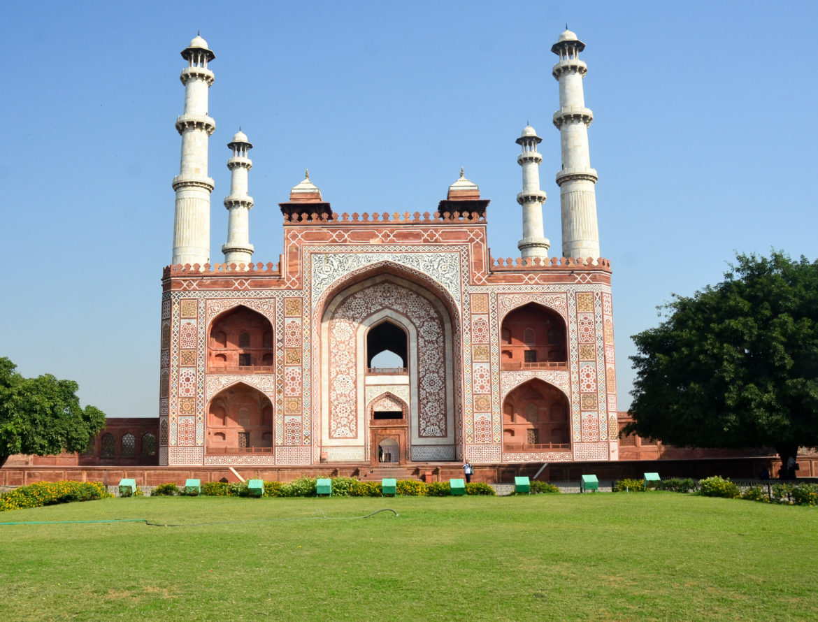 2 Days in Agra – Shades Of Words
